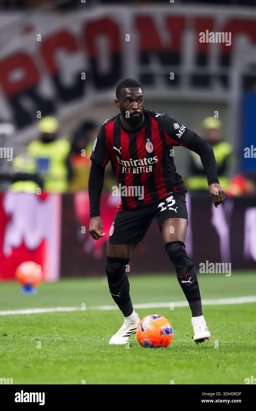 Fikayo Tomori of AC Milan in action during the Serie A football match ...