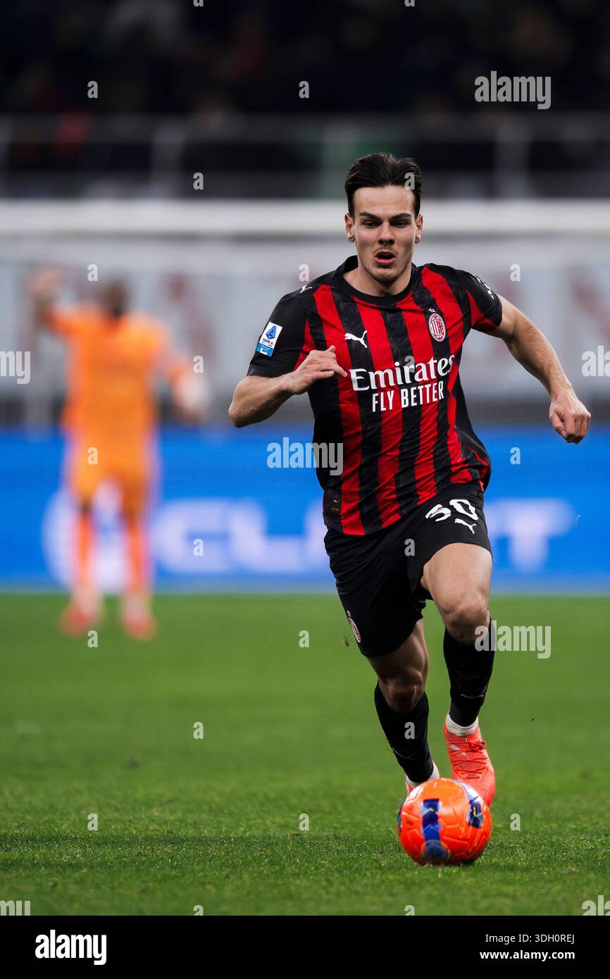 Ardon Jashari of AC Milan in action during the Serie A football match ...