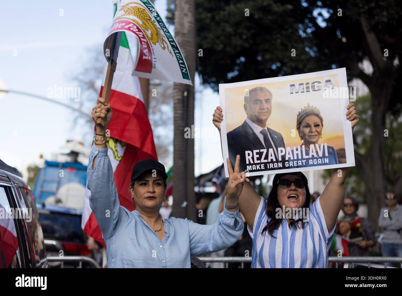 Los Angeles, United States. 18th Jan, 2026. Demonstrators hold Iranian ...
