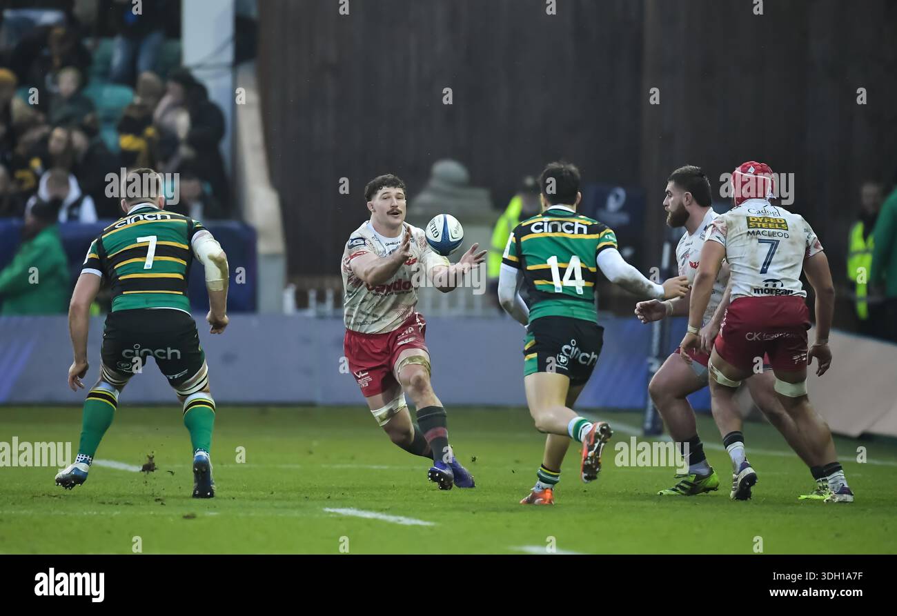 Northampton, UK. 18th Jan, 2026. Fletcher Anderson of Scarlets in ...