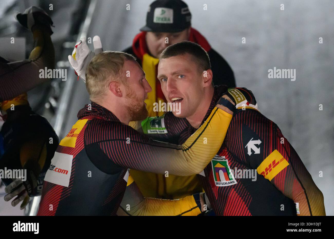 Altenberg, Germany. 18th Jan, 2026. Bobsleigh: World Cup, four-man ...