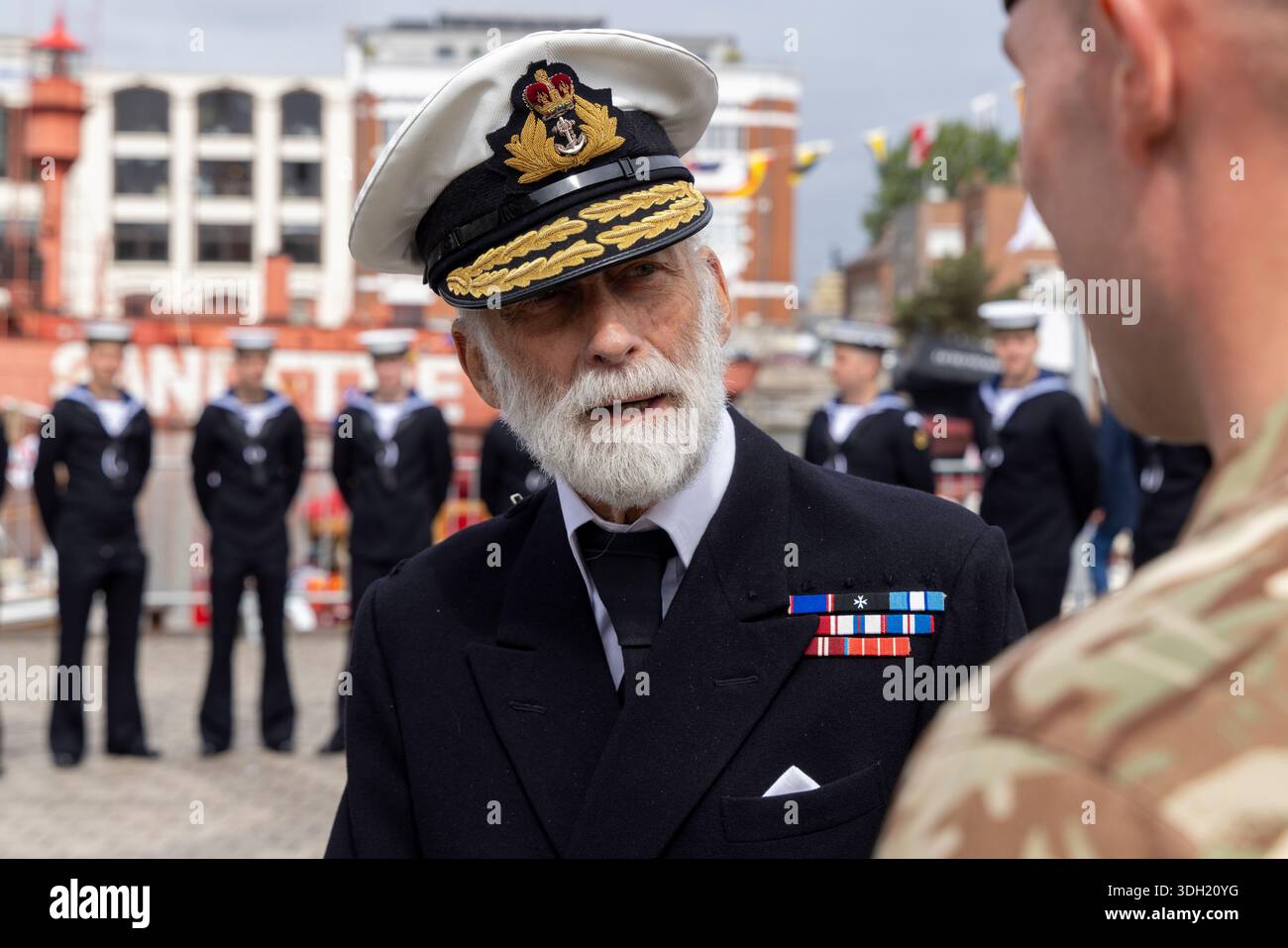 Prince michael of kent uniform hi-res stock photography and images - Alamy