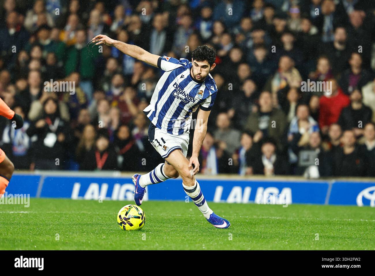San Sebastian, Spain. 18th Jan, 2026. Goncalo Guedes (Sociedad ...