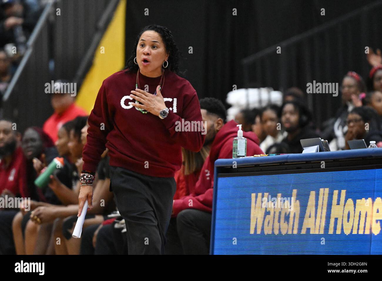 South Carolina head coach Dawn Staley gestures during the first half of ...