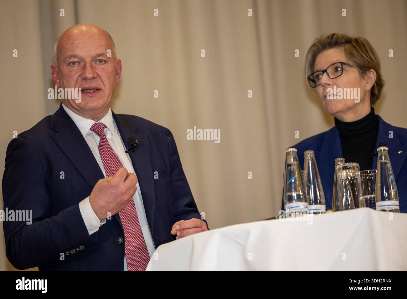 Bürgermeister, Kai, Wegner Kai Wegner vor Ort, am 19.01.2026 in Berlin ...