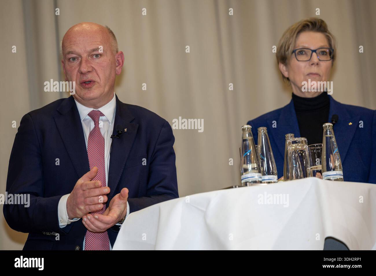 Bürgermeister, Kai, Wegner Kai Wegner vor Ort, am 19.01.2026 in Berlin ...