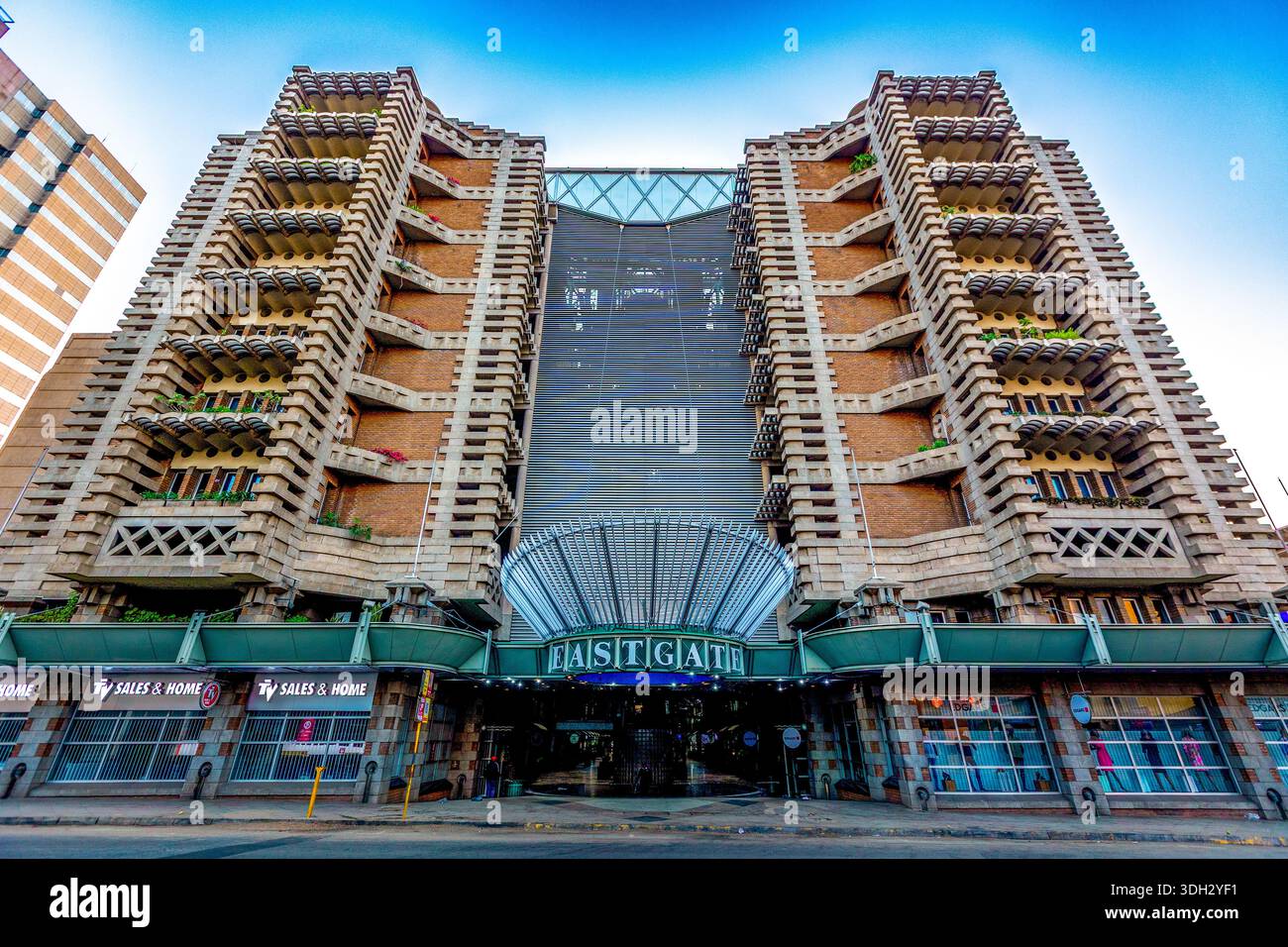 Old mutual eastgate hi-res stock photography and images - Alamy