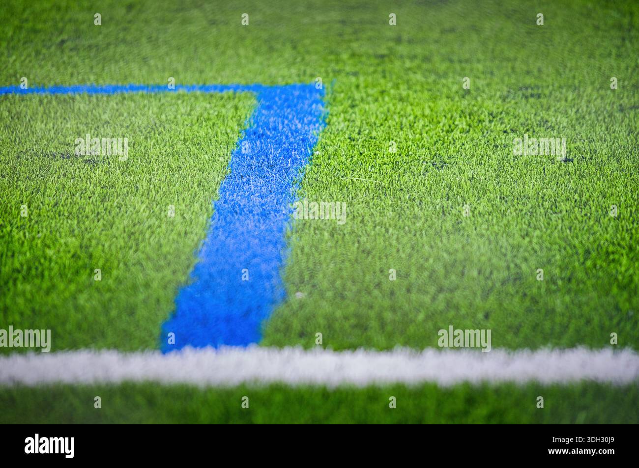 Soccer field artificial green hi-res stock photography and images - Alamy