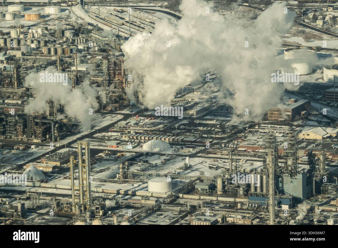 Elizabeth, New Jersey, USA. 19th Jan, 2026. Aerial view of the CITGO ...