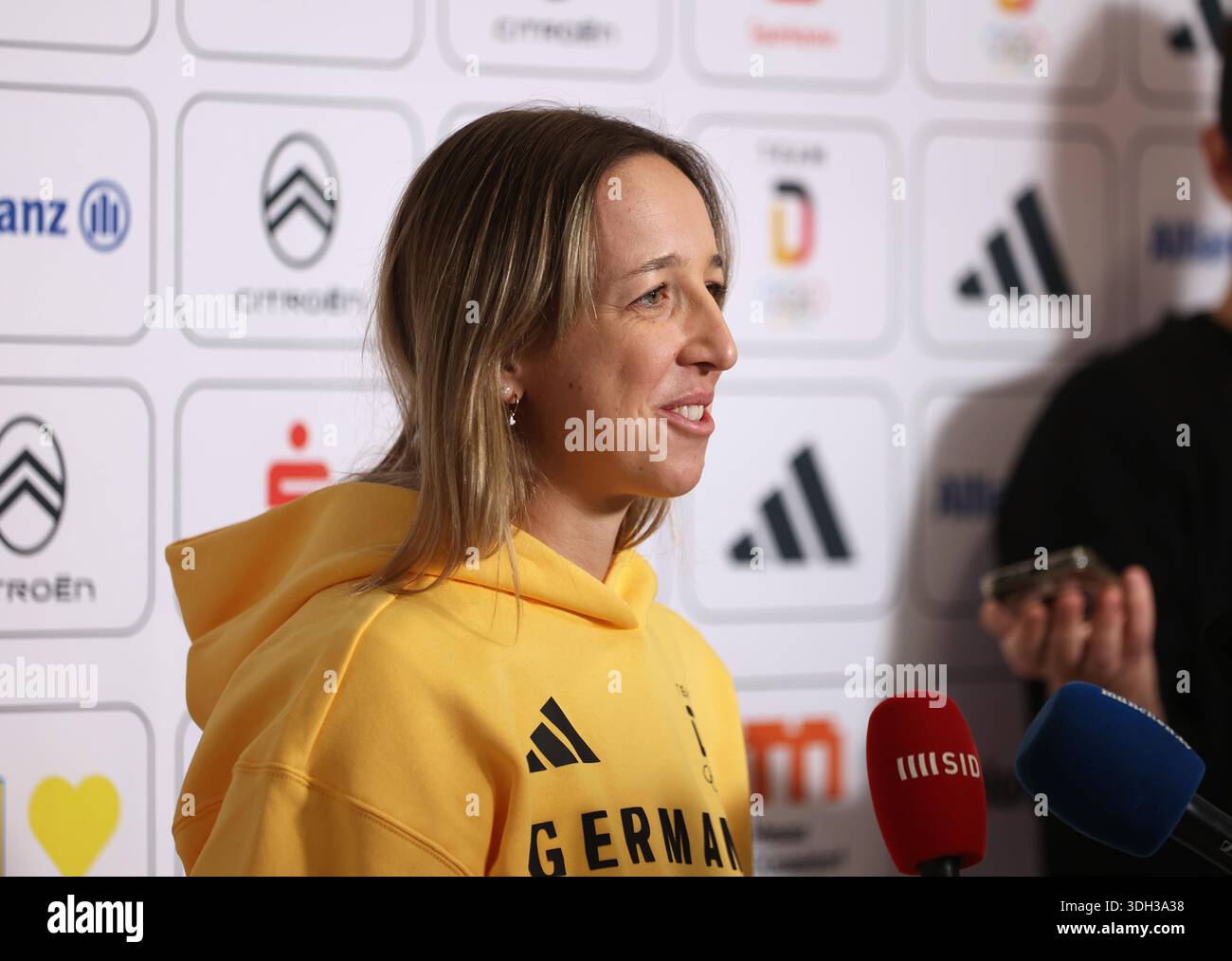 Clothing Team Germany Olympic Winter Games, Olympics Here in the ...