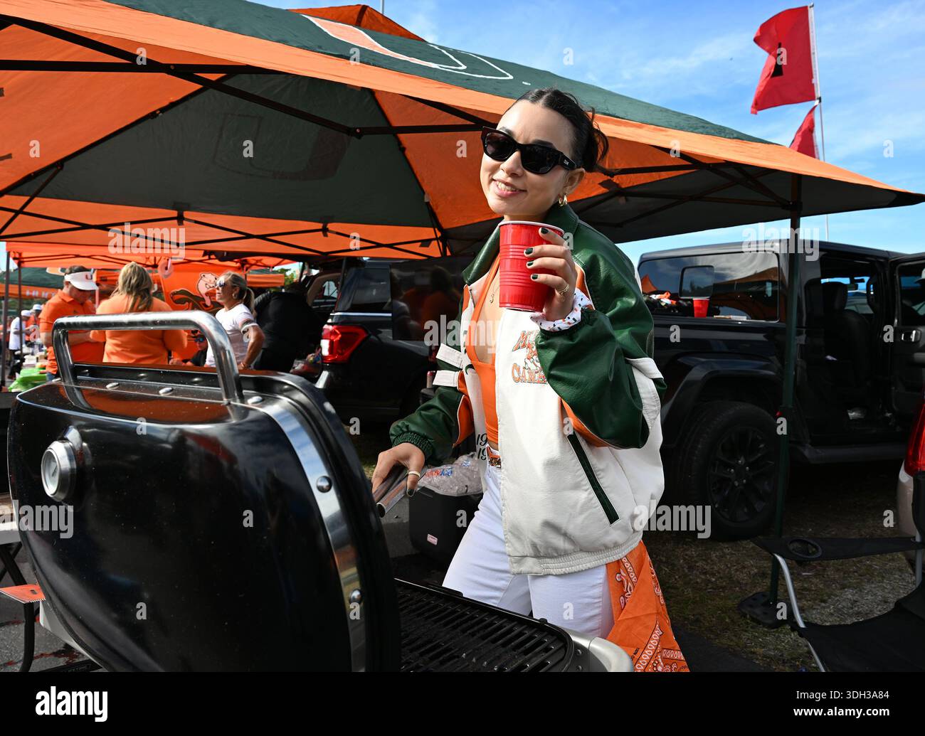 UM Fans are seen tailgating before the NCAA College Football ...