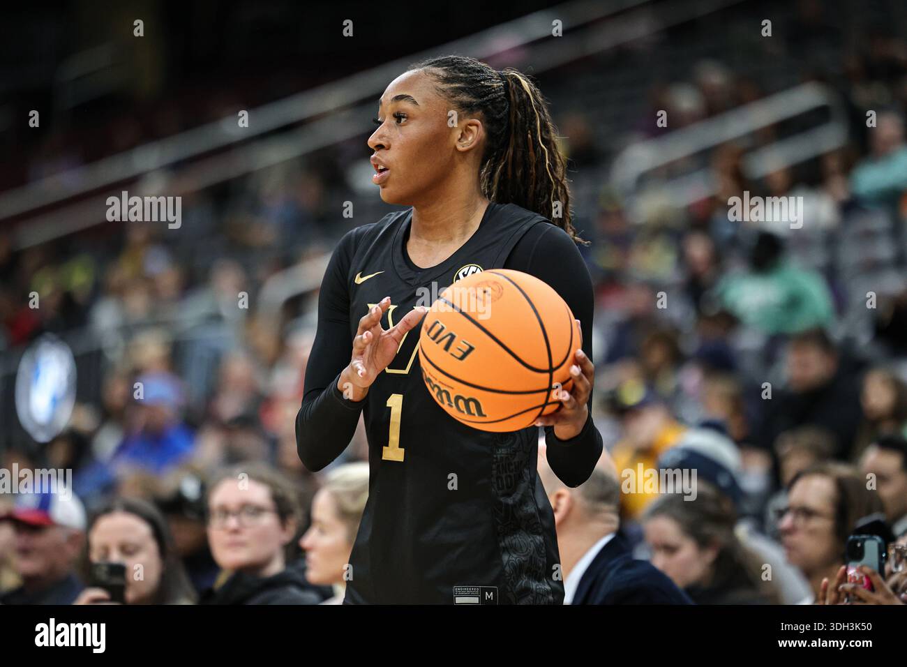Newark, USA. 19th Jan, 2026. Vanderbilt Commodores guard Mikayla Blakes ...