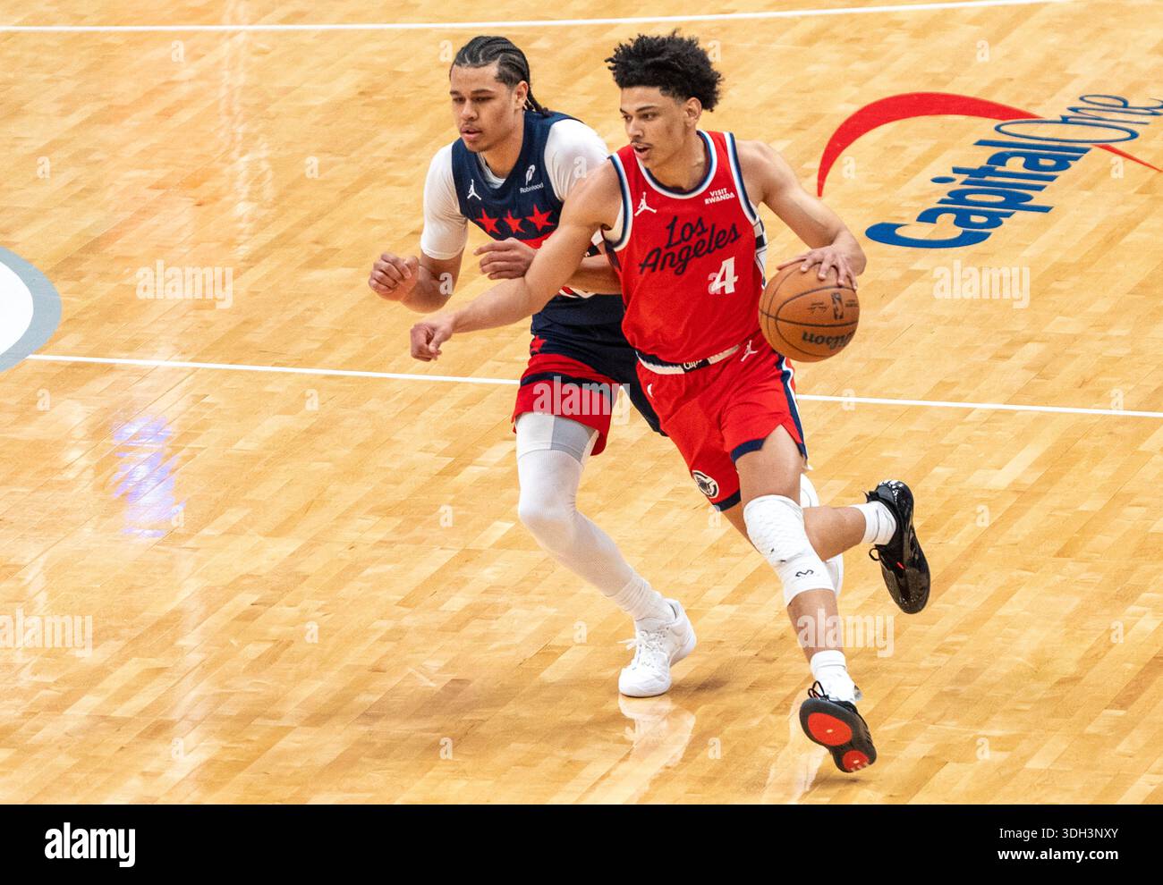 WASHINGTON, DC - JANUARY 19: LA Clippers guard Kobe Sanders (4) and ...