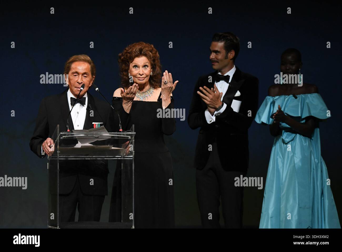 Event: (id=122481) 3^ Edizione -Green Carpet Fashion Awards ...