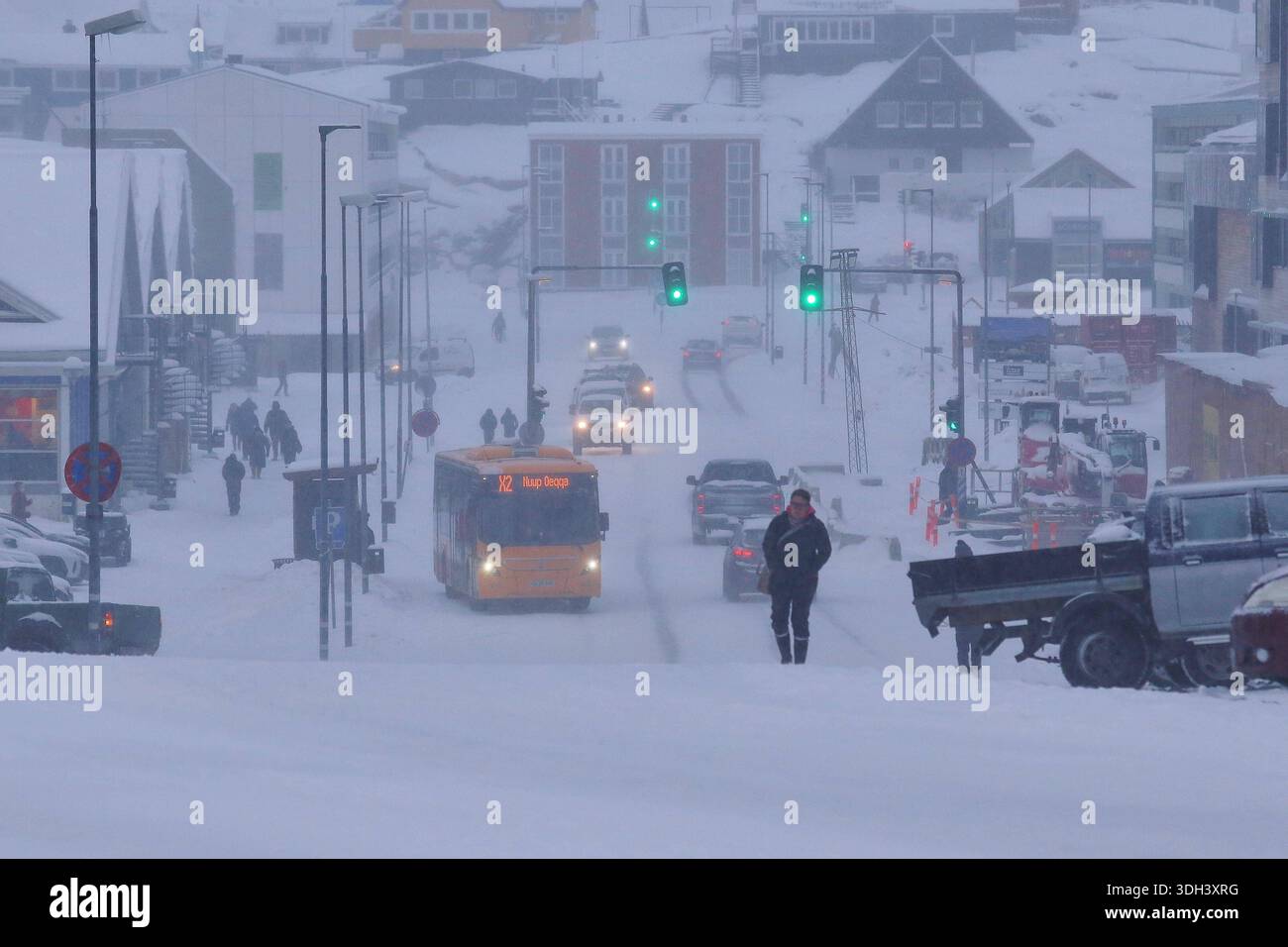 Nuuk, Grönland, 19.01.2026: Straßenverkehr *** Nuuk, Greenland, 19 01 ...