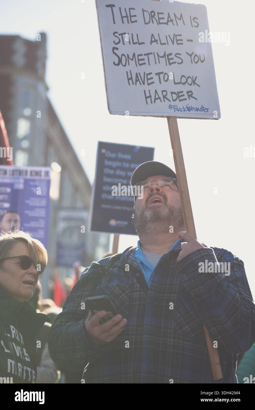 Seattle, USA. 19th Jan, 2026. Thousands gather and march on Martin ...