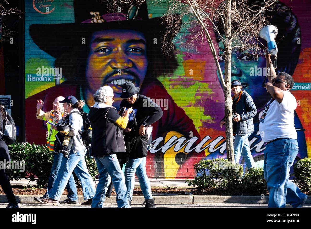 Seattle, USA. 19th Jan, 2026. Thousands gather and march on Martin ...