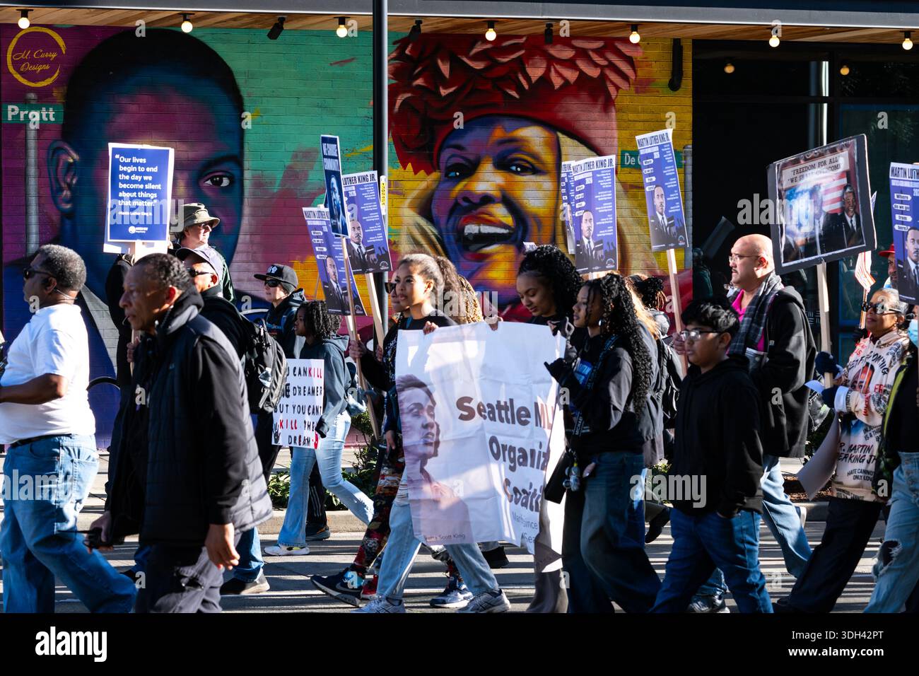 Seattle, USA. 19th Jan, 2026. Thousands gather and march on Martin ...