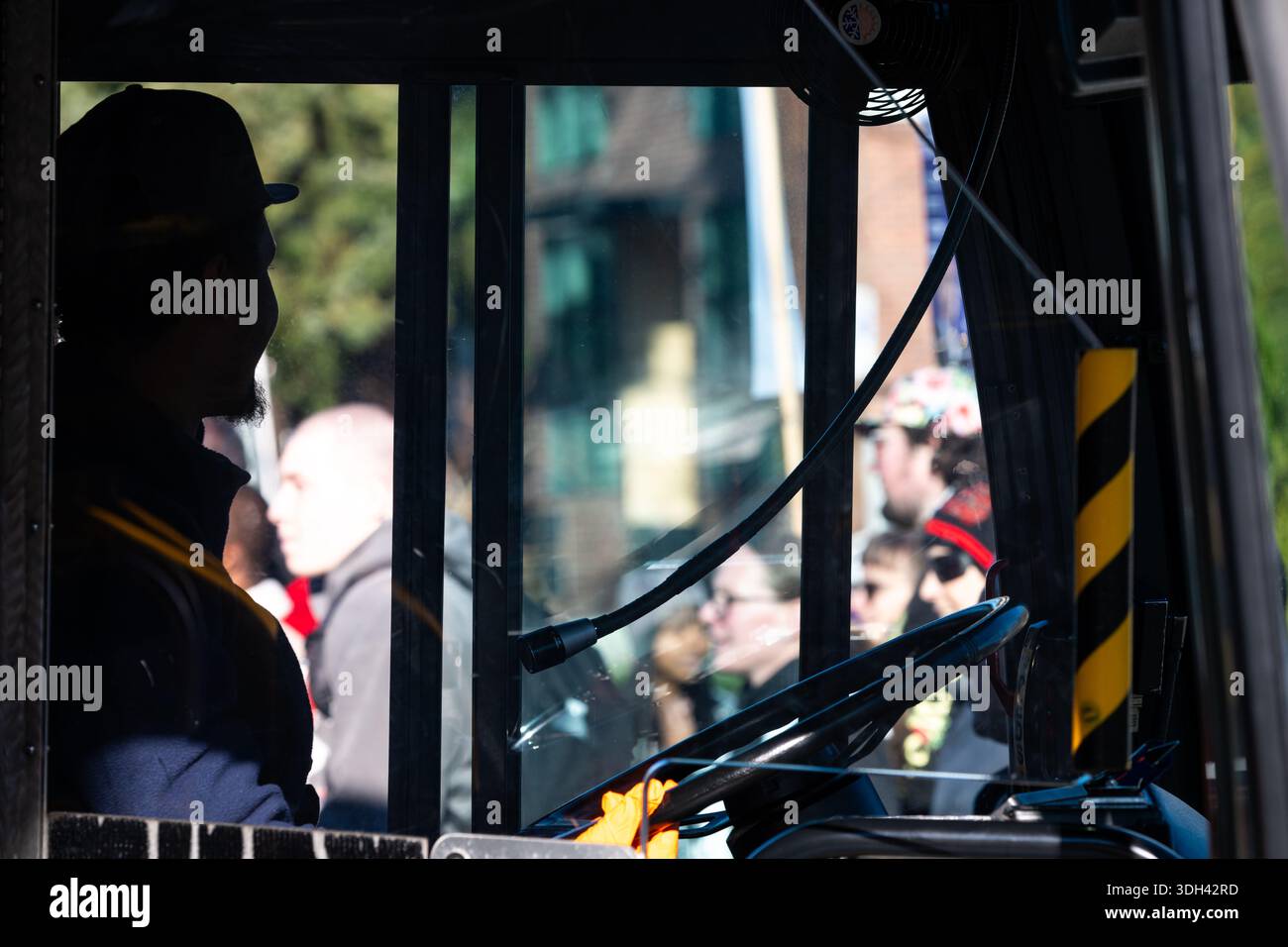 Seattle, USA. 19th Jan, 2026. Thousands gather and march on Martin ...