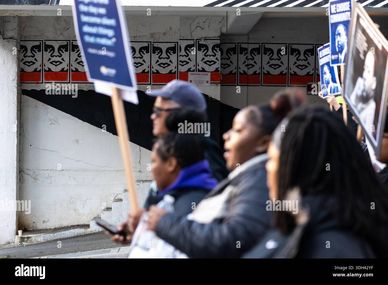 Seattle, USA. 19th Jan, 2026. Thousands gather and march on Martin ...