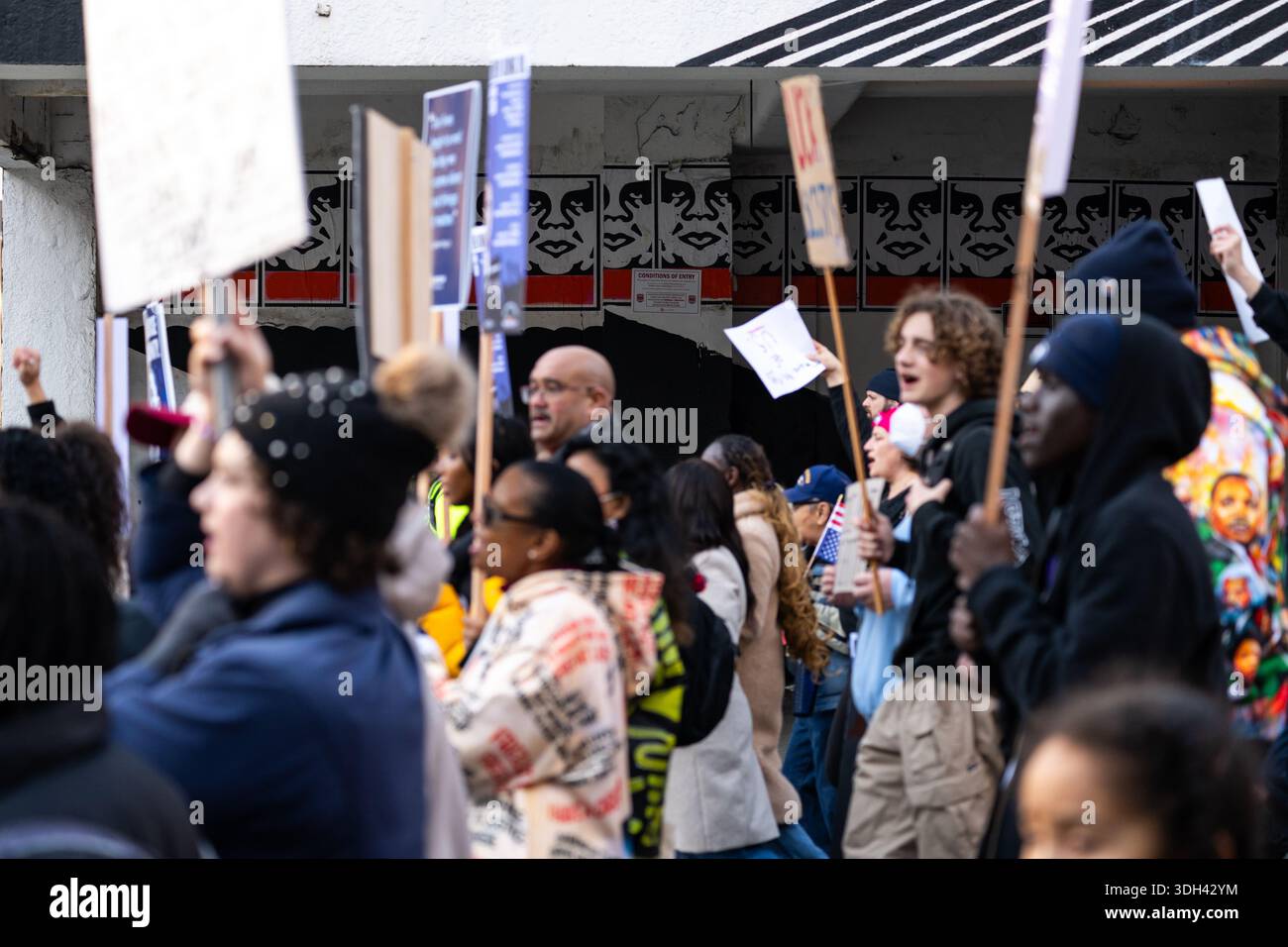 Seattle, USA. 19th Jan, 2026. Thousands gather and march on Martin ...