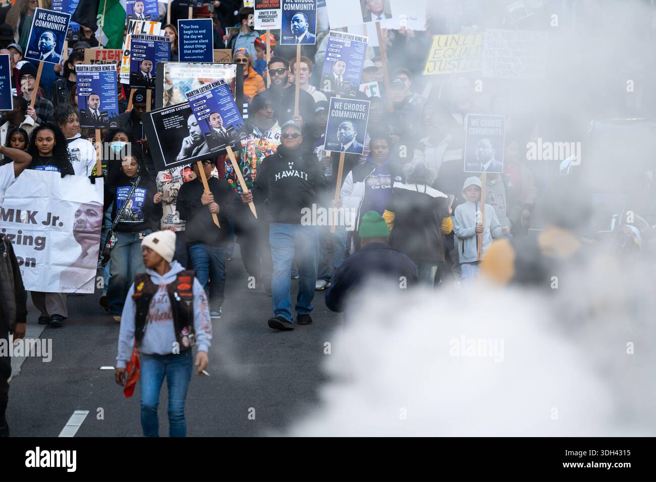 Seattle, USA. 19th Jan, 2026. Thousands gather and march on Martin ...