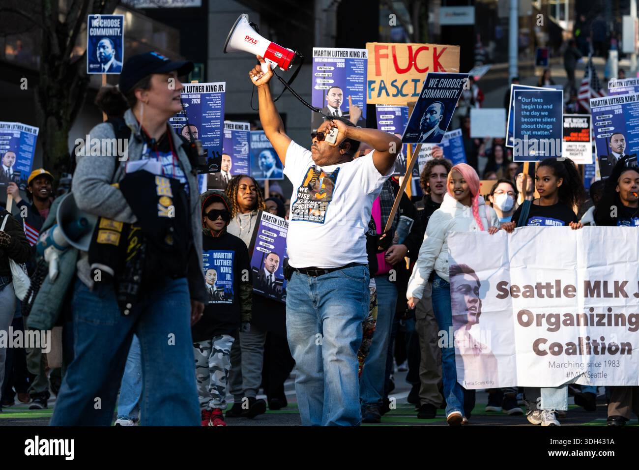 Seattle, USA. 19th Jan, 2026. Thousands gather and march on Martin ...