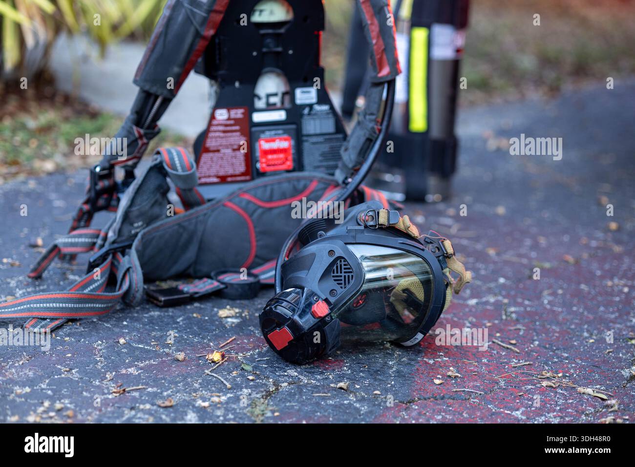 Self contained breathing apparatus scba regulator hi-res stock ...