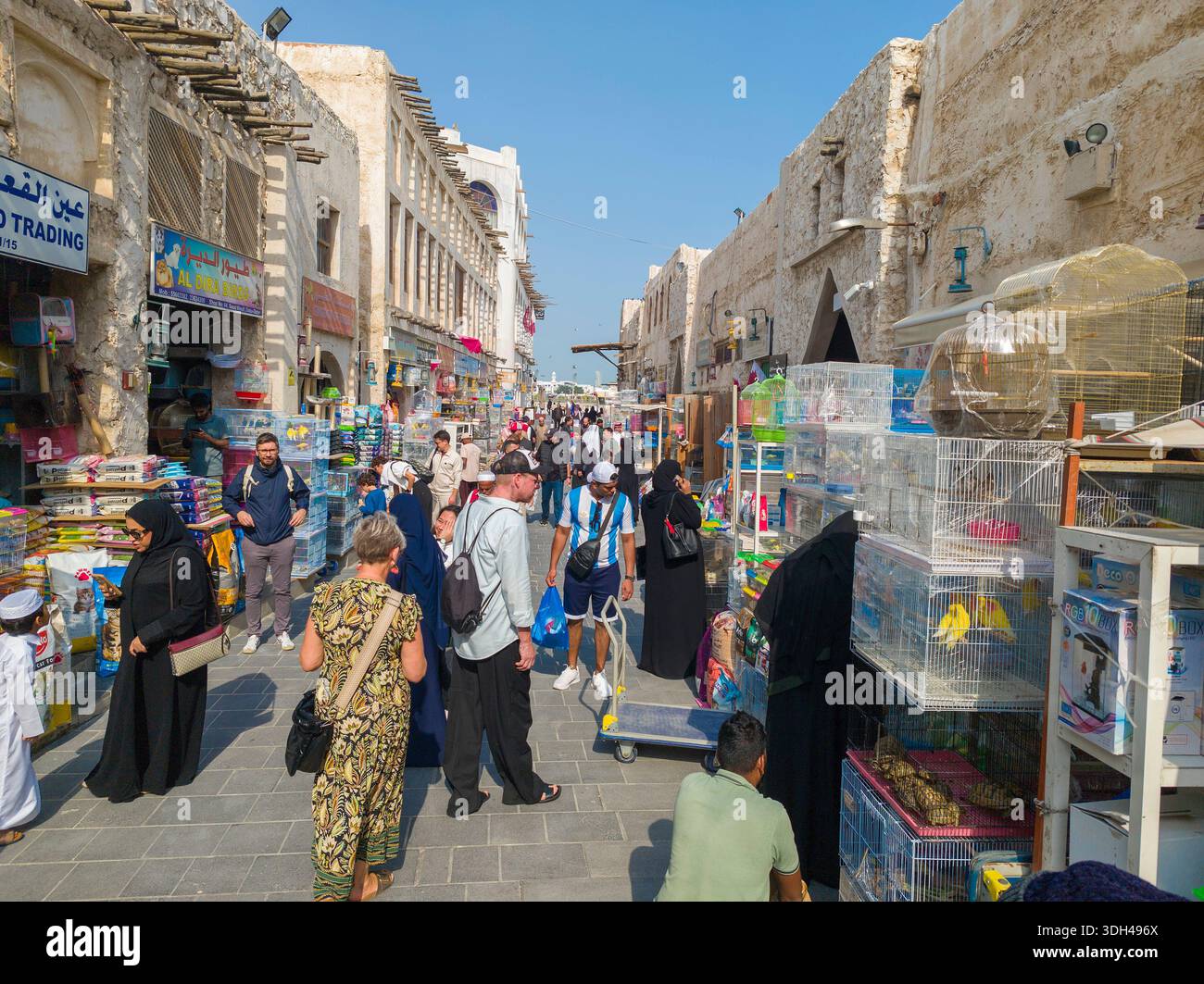 Souk waquif doha qatar hi-res stock photography and images - Alamy