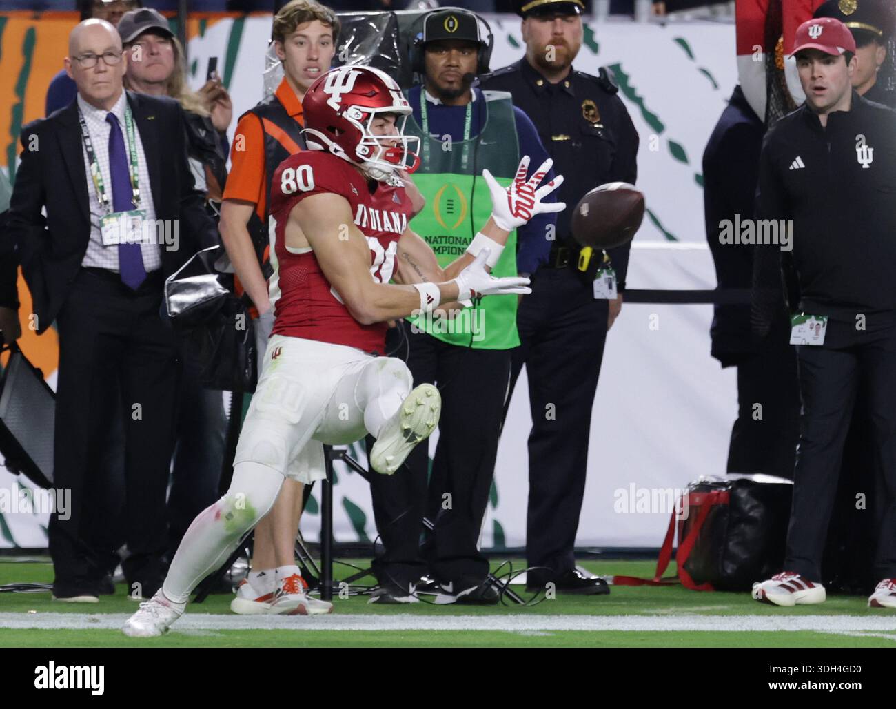 Indiana wide receiver Charlie Becker (80) pulls in a pass for a 19-yard ...
