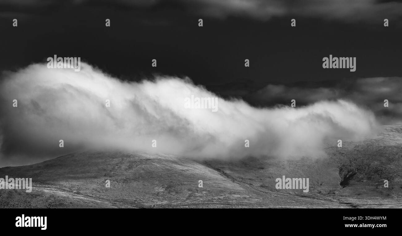 Low elevation fog Black and White Stock Photos & Images - Alamy