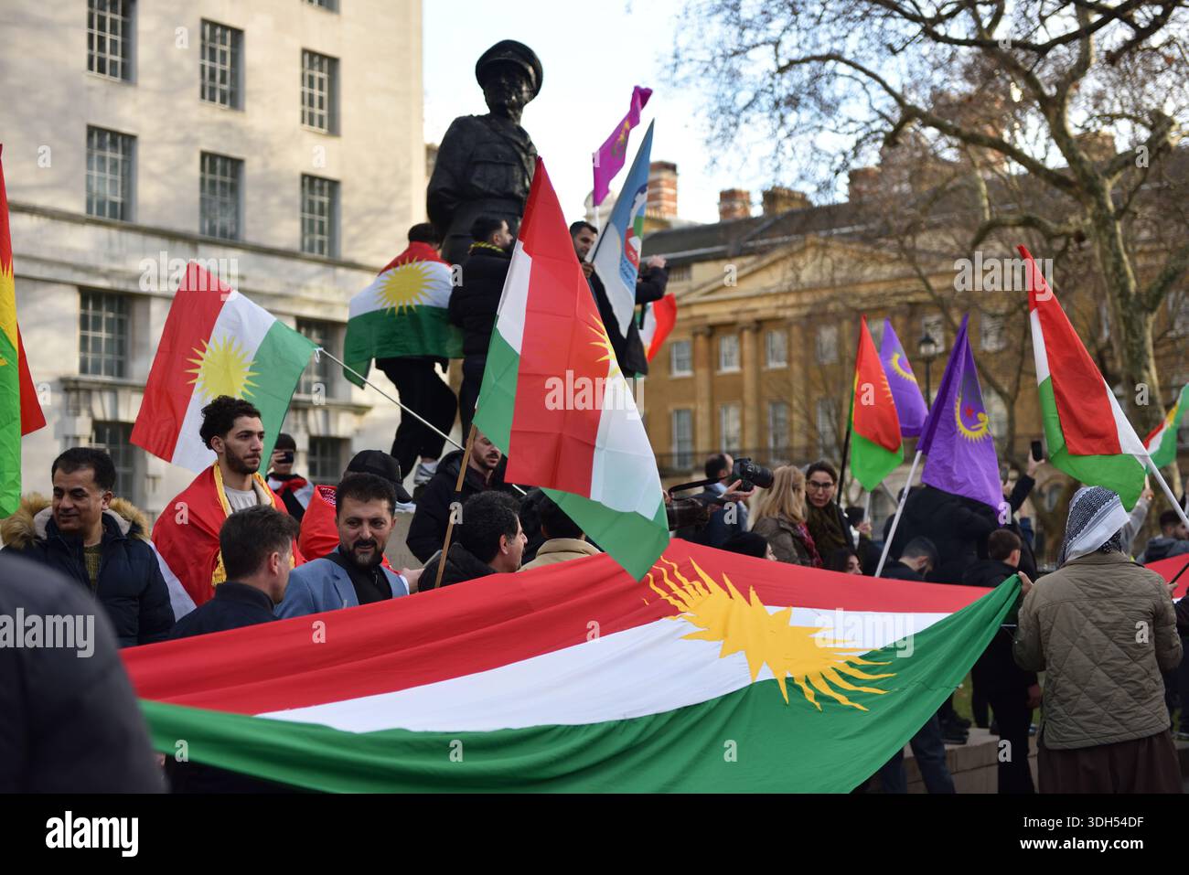 London uk january 2026 crowds hi-res stock photography and images - Alamy