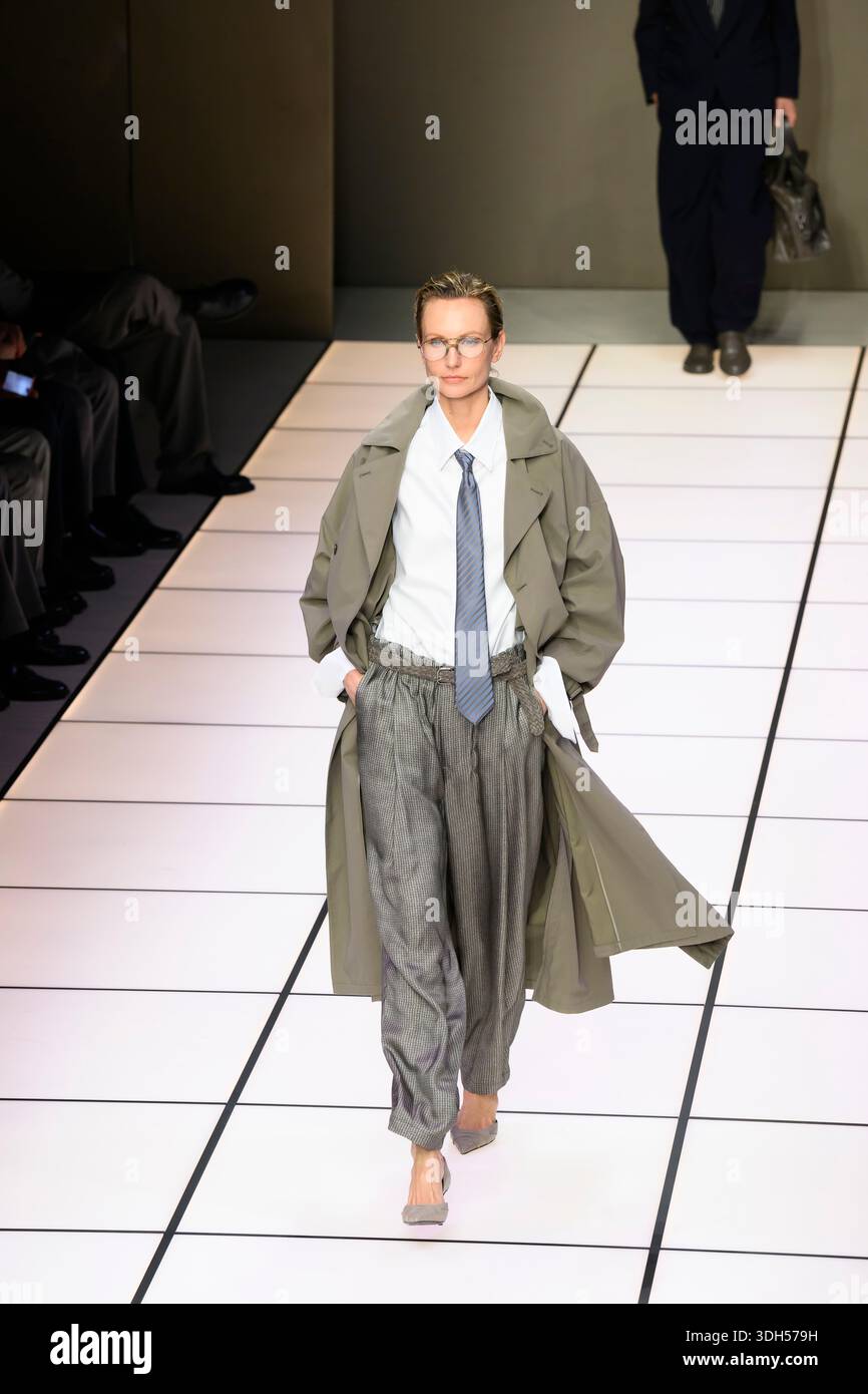 Milan Fashion Week - Men F/W 2026-27 Giorgio Armani Fashion Show Vibes ...