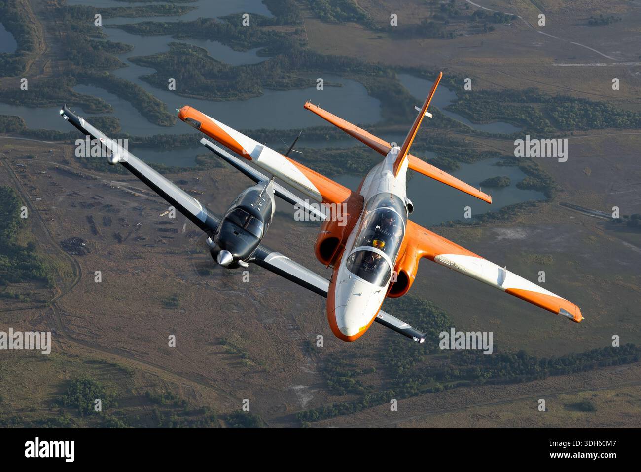 The Piper PA‑46‑600TP M600 is a six-seat single-engine pressurised ...