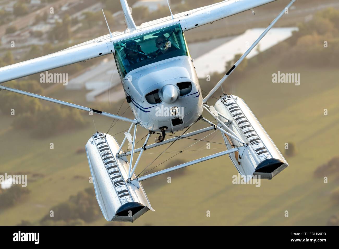 Cessna 172S Skyhawk II, N1430V, is a high-wing, single-engine light ...
