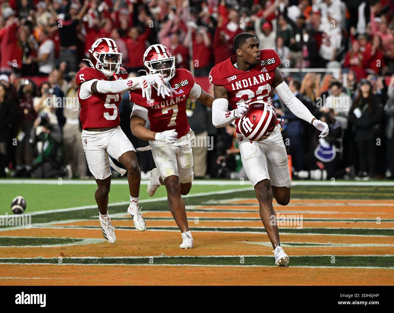Miami, United States. 19th Jan, 2026. Indiana Hoosiers defensive back ...