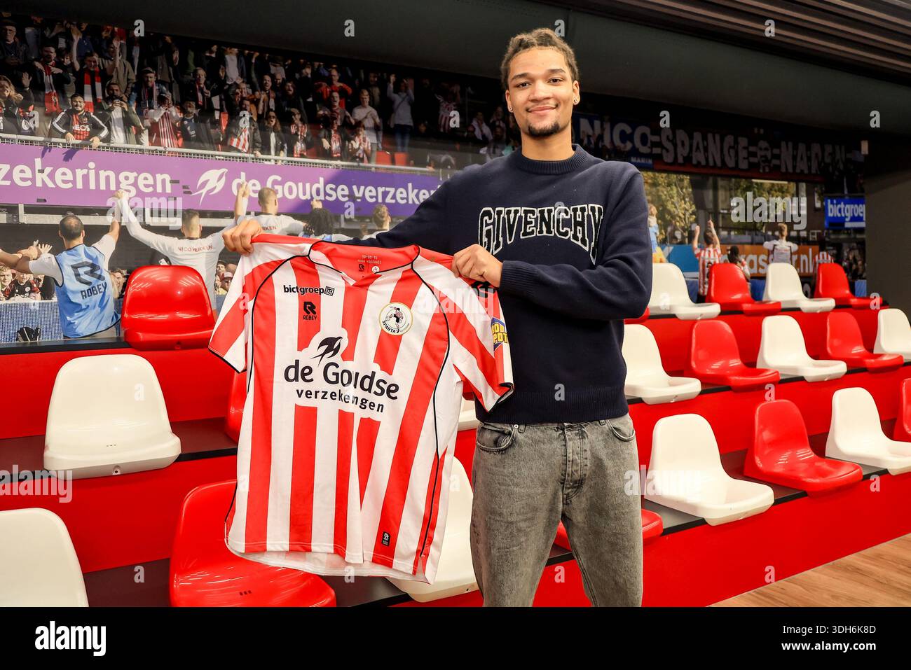 ROTTERDAM, 20-01-2026. Stadion Het Kasteel, season 2025/2026, Dutch ...