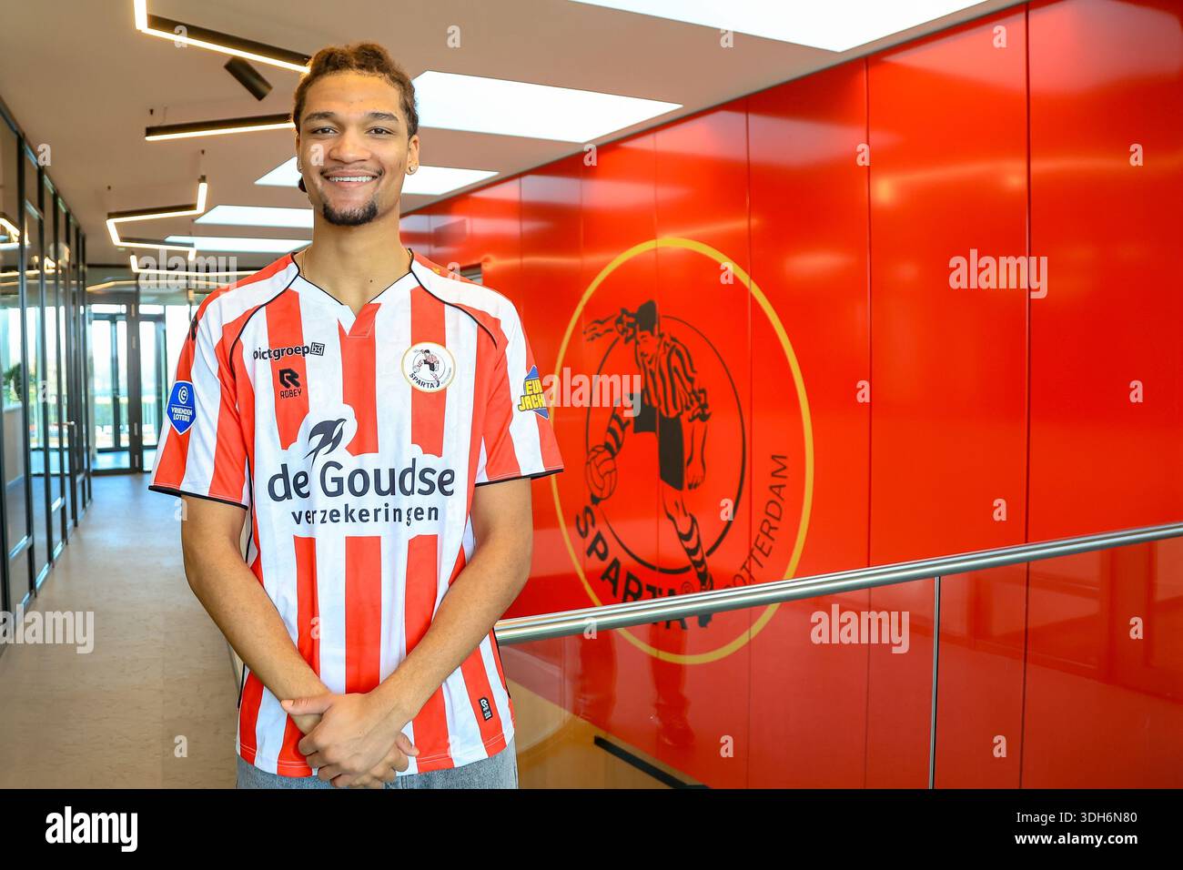 ROTTERDAM, 20-01-2026. Stadion Het Kasteel, season 2025/2026, Dutch ...