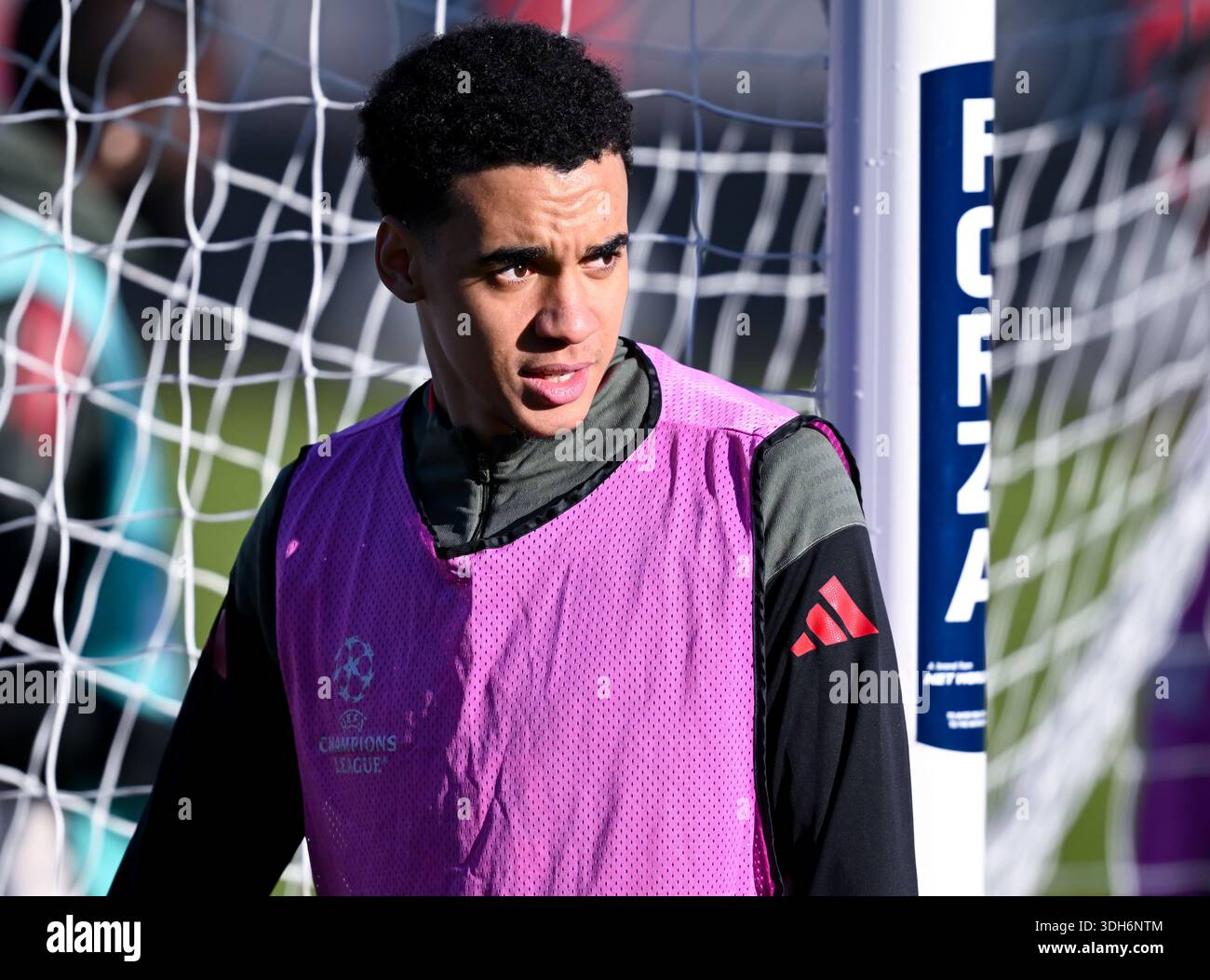 Munich, Germany. 20th Jan, 2026. Soccer: Champions League, Football ...