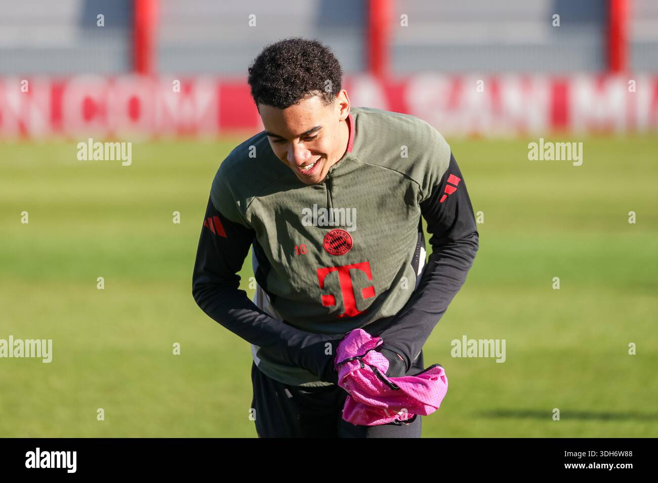 Jamal Musiala (FC FC Bayern Munich, #10), GER, final training, FC FC ...