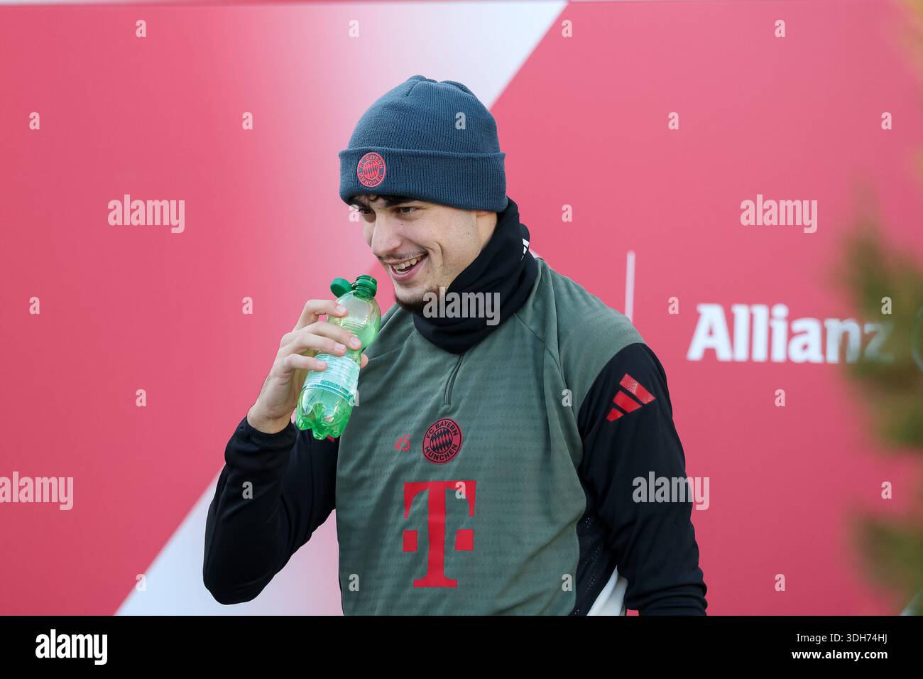 Aleksandar Pavlovic (FC FC Bayern Munich, #45), GER, final training, FC ...