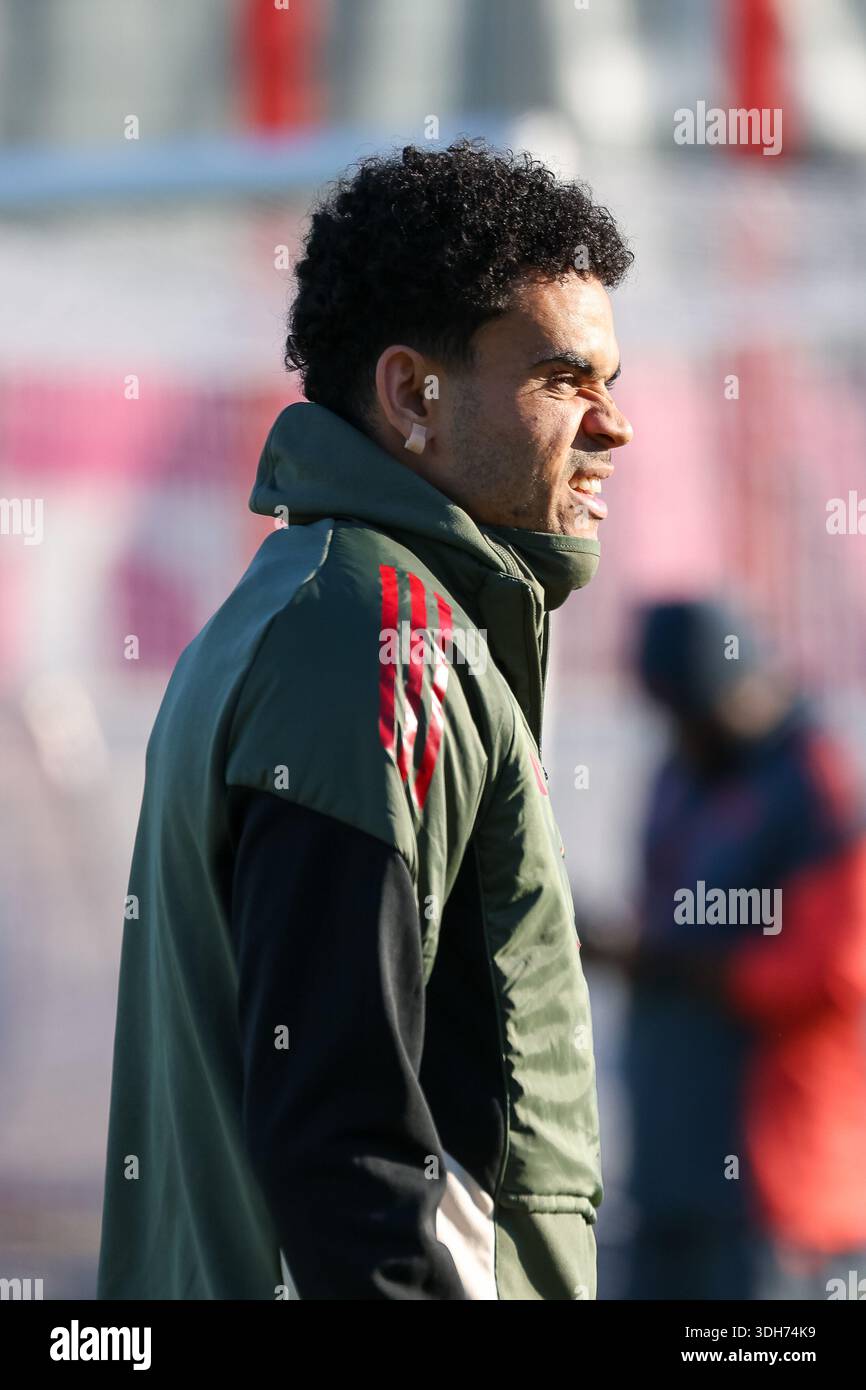 Luis Diaz (FC FC Bayern Munich, #14), GER, final training, FC FC Bayern ...