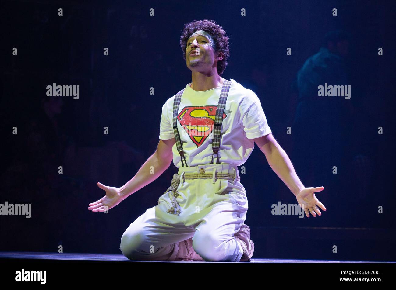 Madrid, Spain. 20th Jan, 2026. Actor Ferran Faba performs during the ...
