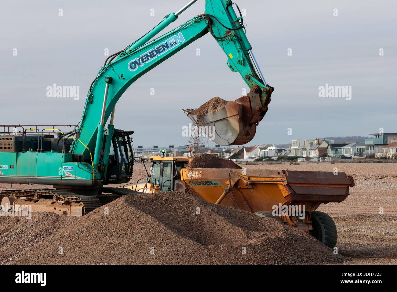 Winter south coast uk heavy duty plant hi-res stock photography and ...