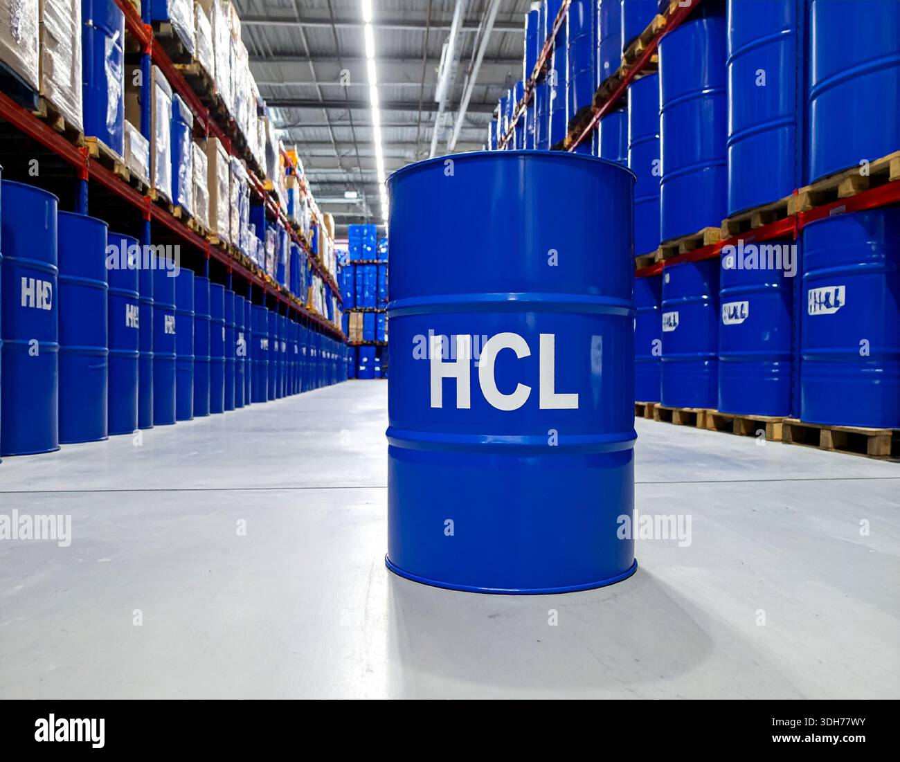 Laboratory glass with HCl Stock Photo - Alamy