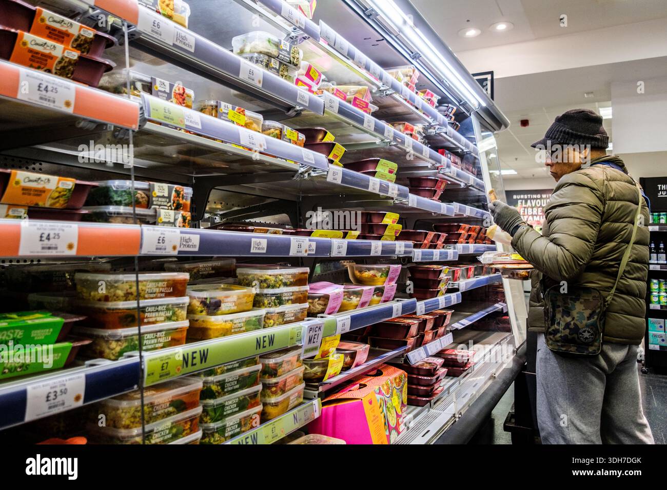 London uk january 2026 black hi-res stock photography and images - Alamy