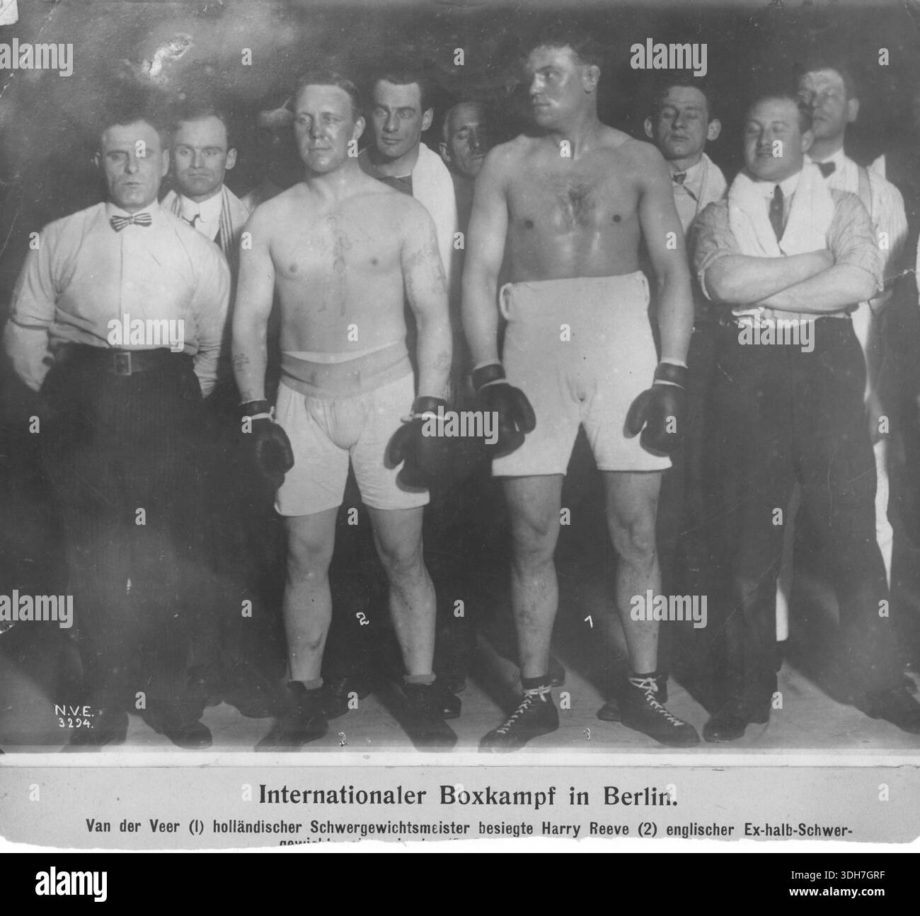 Harry reeve boxer hi-res stock photography and images - Alamy