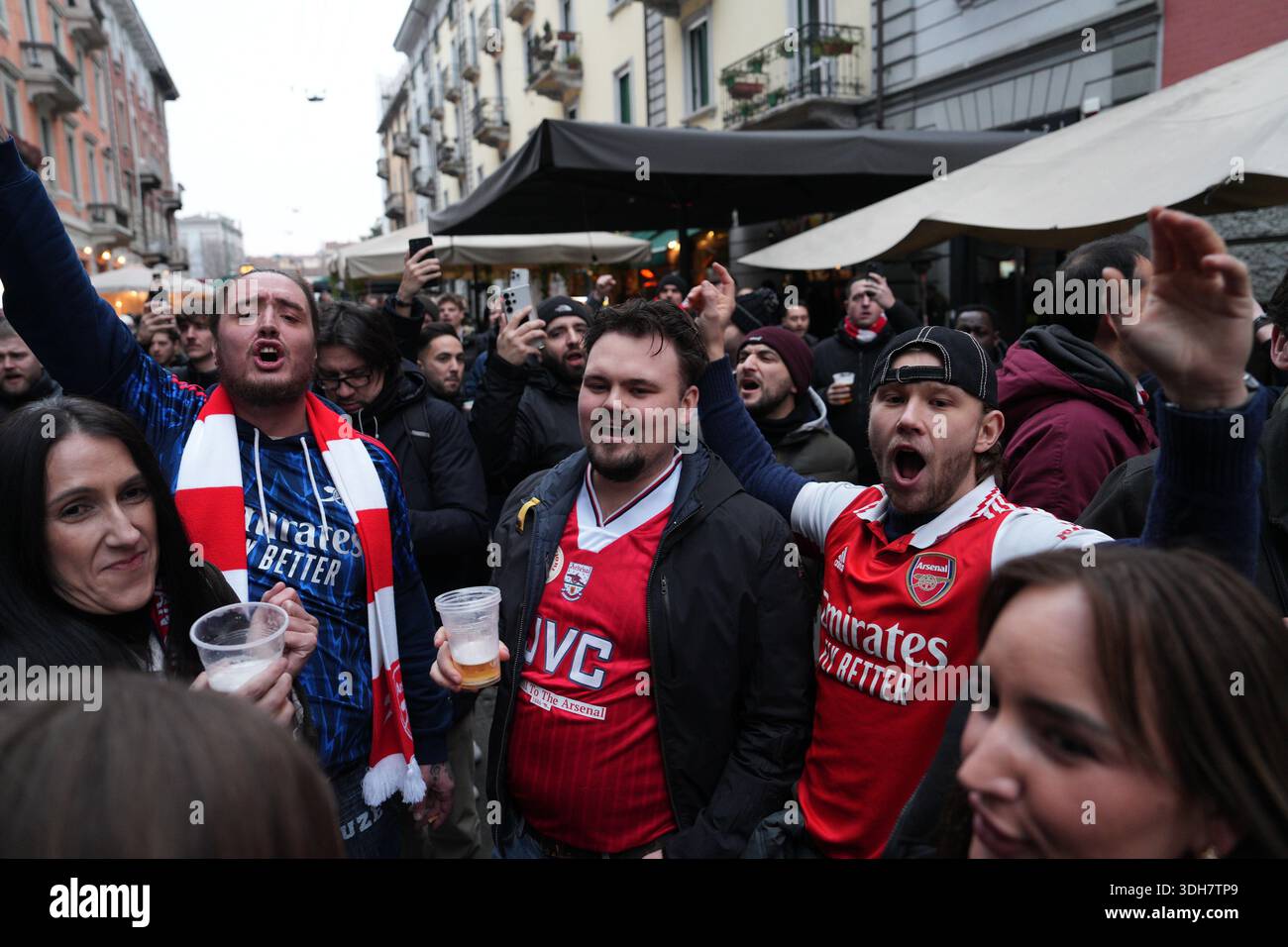 Milan, Italy. 20th Jan, 2026. Milan, Arsenal Football Club fans ...