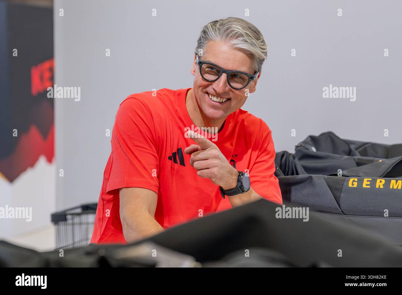 Dr. Sebastian Hinz (DOSB Olympic Squad Snowboard Association Germany ...