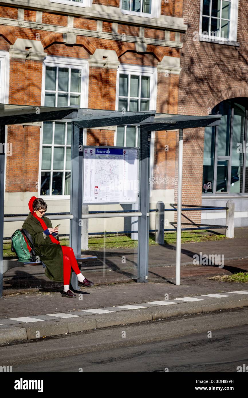 THE HAGUE - A bus stop ROBIN UTRECHT /ANP netherlands out - belgium out ...
